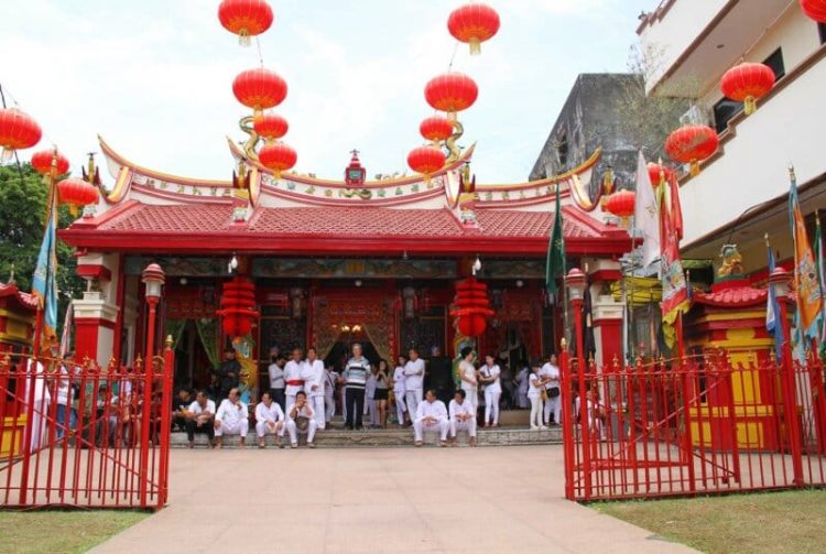 58 Tempat Wisata di Manado Terbaik & Terhits, Wajib Dikunjungi!