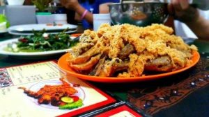 40 Tempa Wisata Kuliner di Bogor Paling Legend, Makan Enak!