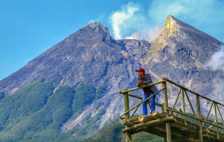 Batu Alien: Harga Tiket, Fasilitas, Daya Tarik, Spot Instagrammable