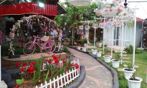 10 Foto Taman Peri Cibiru, Cafe dengan Spot Foto Instagramable Kekinian