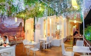 18 Resto di Malang yang Hits & kekinian, Menu Enak, Tempat Cozy