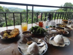 13 Restoran Sunda di Sentul Paling Populer, Tempat Makan Enak