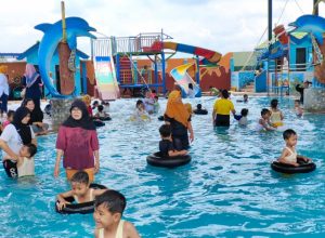 16 Waterpark & Kolam Renang di Pekalongan Terbesar & Terbaik!