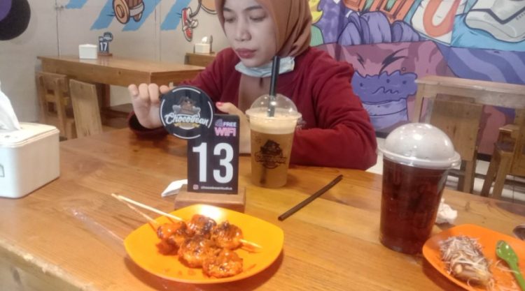 46 Cafe Tempat Nongkrong di Kudus Hits, Coffee Shop, Resto cozy