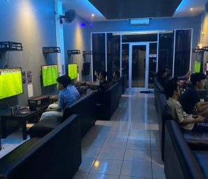 13 Rekomendasi Warnet Gaming Cafe Di Jakarta Dengan Pc Spek Dewa!