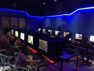 13 Rekomendasi Warnet Gaming Cafe di Jakarta, PC Spek Dewa!