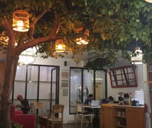 17 Cafe di Menteng Paling Hits & Asyik, Tempat Nongkrong Cozy